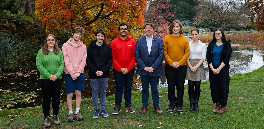 Dr Alex Thom | The Thom Group